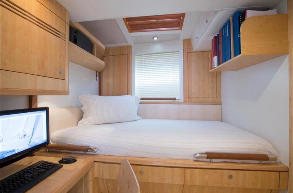 Yacht Hamilton II, CNB Bordeaux | CHARTERWORLD Luxury Superyacht Charters